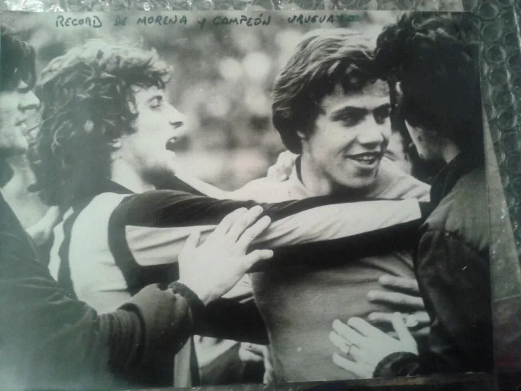 Jugó con Ache quien lo quiso en Nacional, tuvo caballos con Máspoli ...