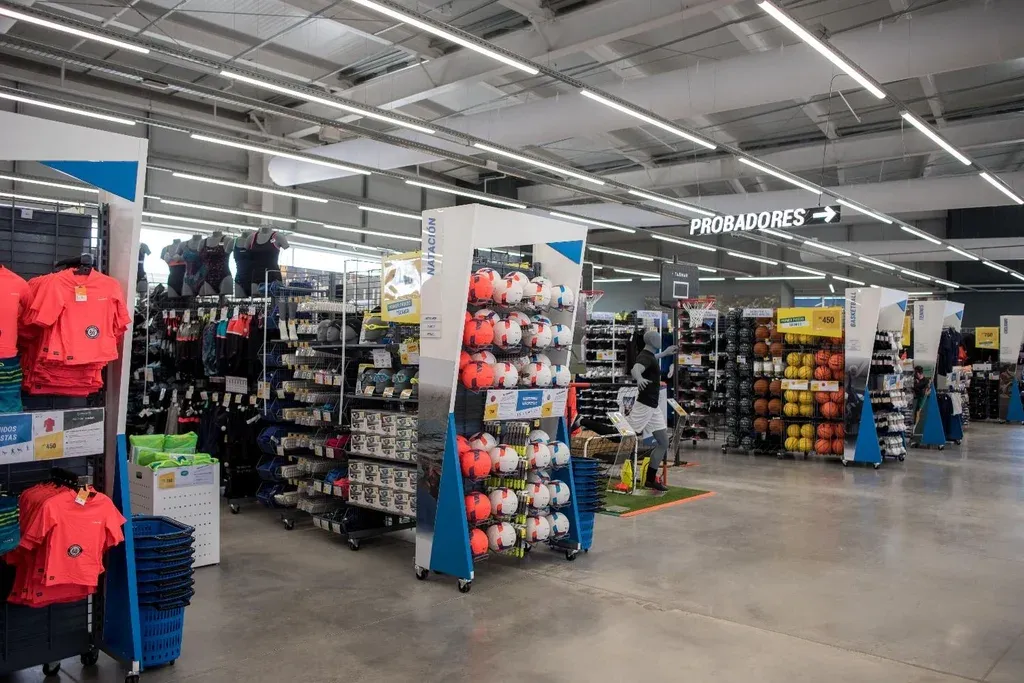 Decathlon abre su segunda tienda en Uruguay en Punta Carretas Shopping