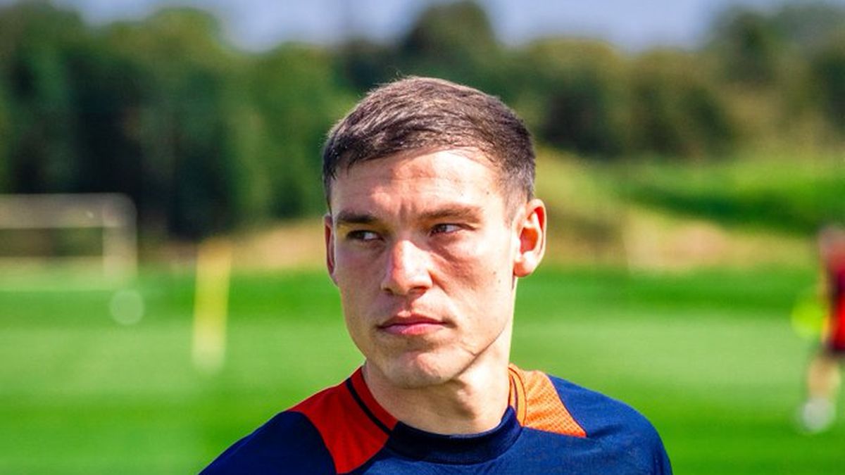 Manuel Ugarte volvió a Manchester United y puede debutar este fin de ...