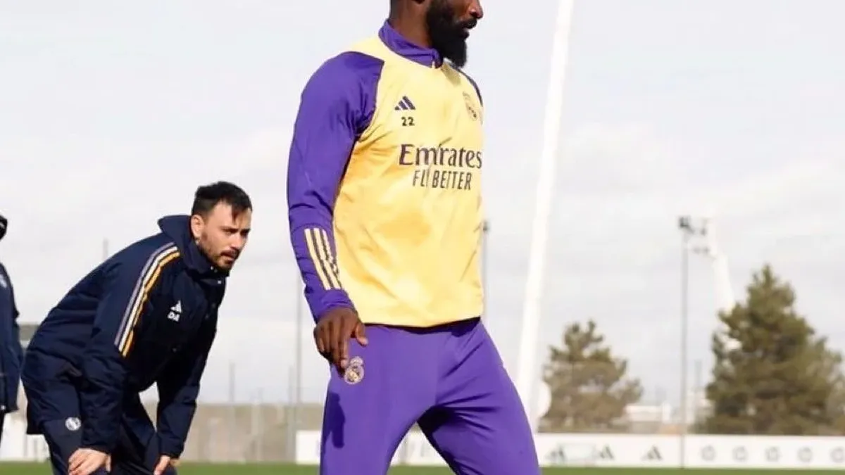 Rudiger apunta a su regreso mientras que Joselu es duda contra el Sevilla