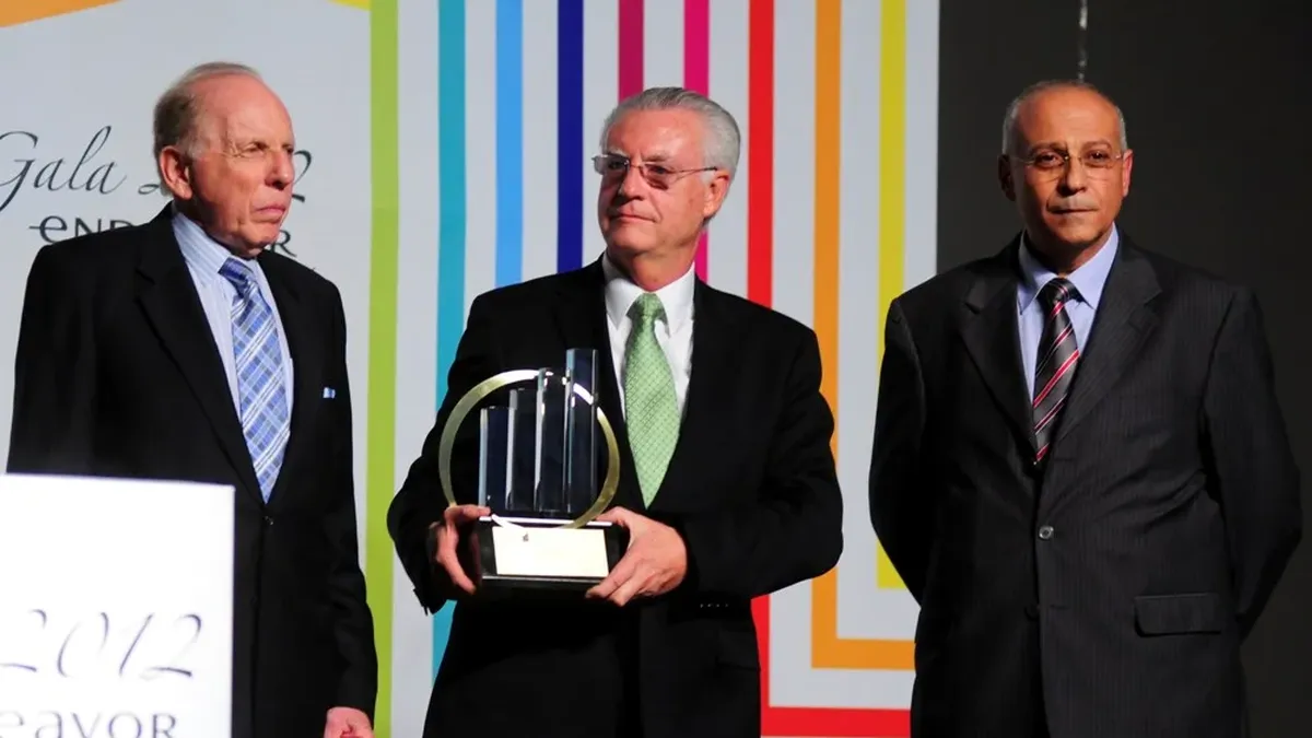 Orlando Dovat es el Emprendedor del año