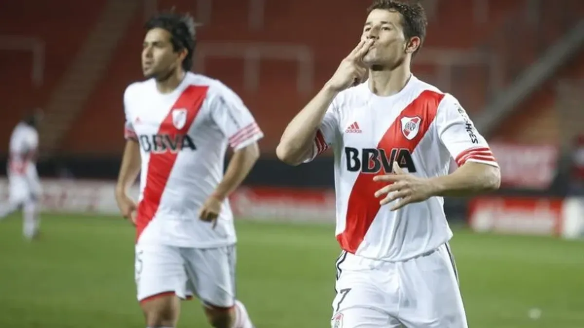 Mora también quiere celeste