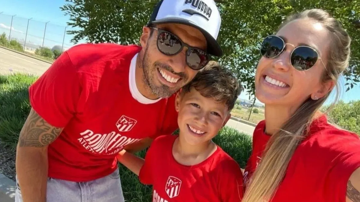 Mientras define su futuro, Luis Suárez disfruta de los goles de su hijo ...