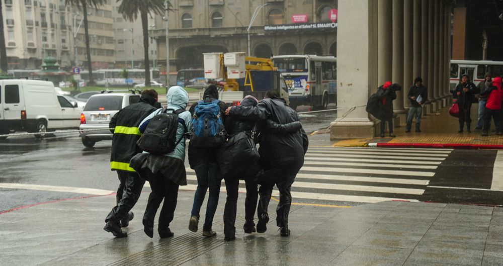 El día de la cuerda en Plaza Independencia: Sinae recordó el temporal ...