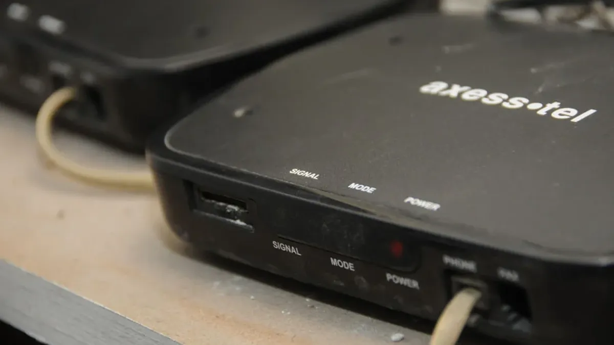 El telular enfrenta a las telefónicas con ANTEL