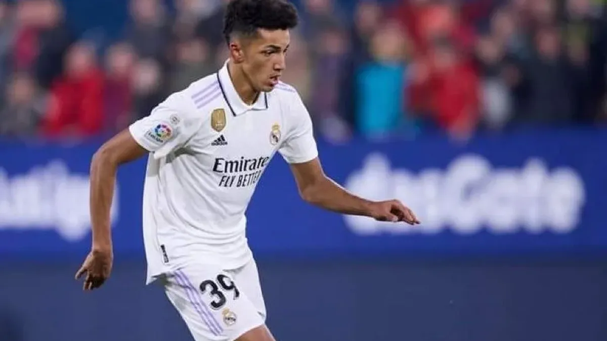 Álvaro Rodríguez convocado en Real Madrid para visitar a Liverpool por ...