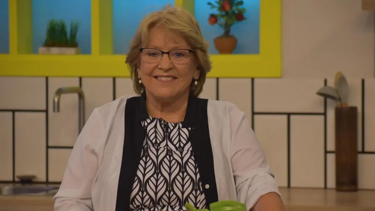 La emoción de Ana Durán en Canal 10 al enterarse al aire del nacimiento ...