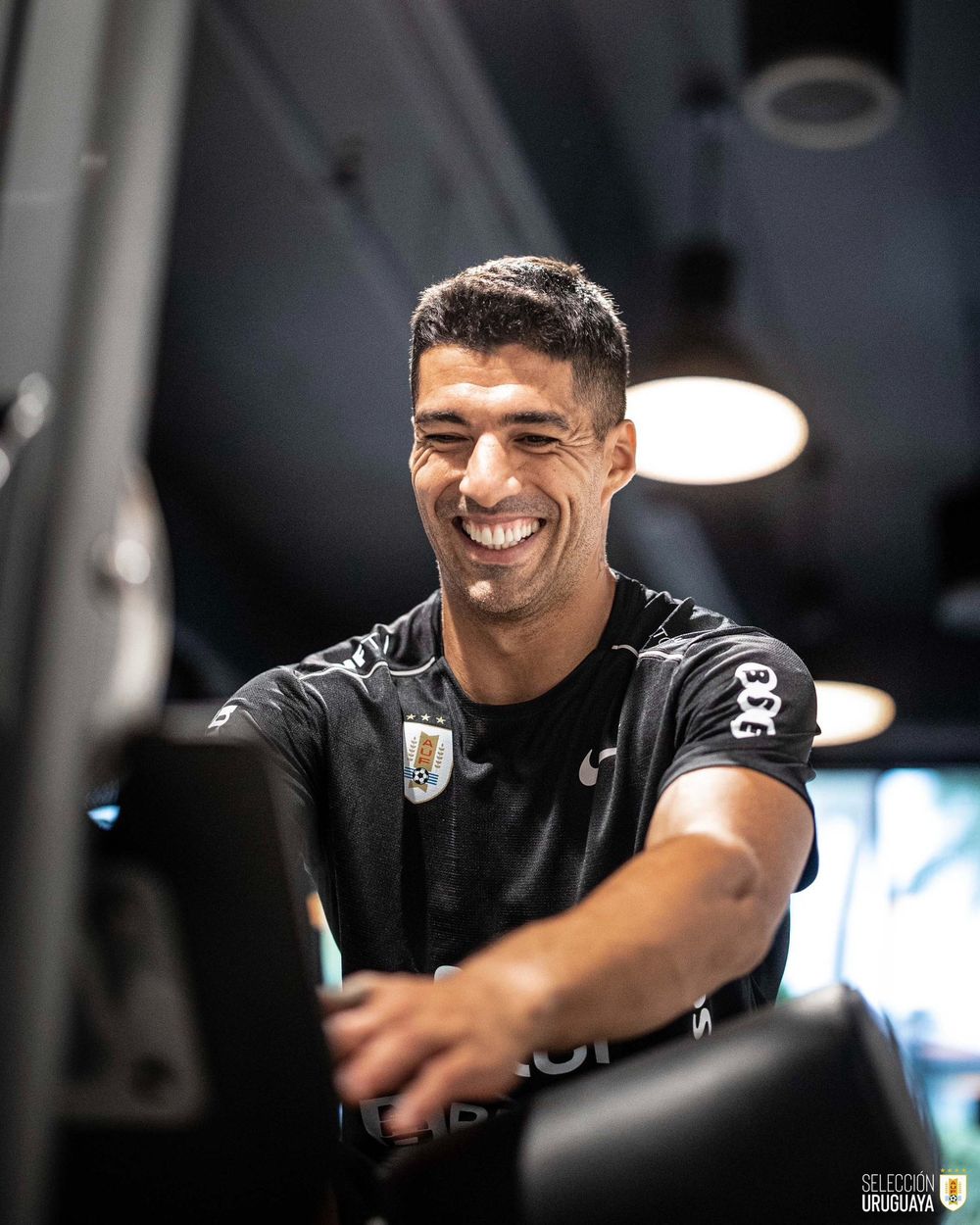 ¿Cómo es compartir con el ídolo Luis Suárez? Verlo disfrutar, te hace ...