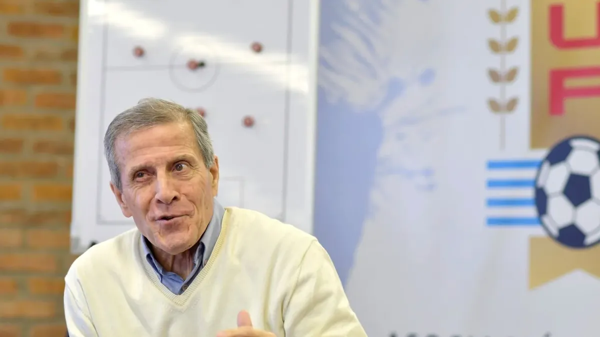 El día que Tabárez se durmió preocupado con la selección y despertó con ...