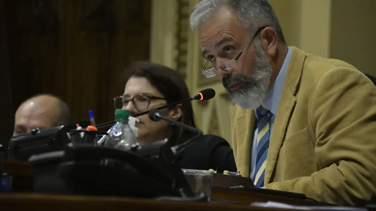 Detuvieron a tres personas que estafaban vía telefónica haciéndose ...