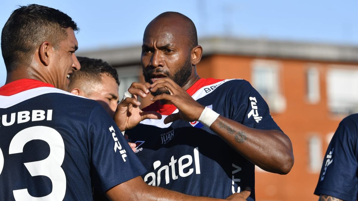 Fénix 0 vs Nacional 6: el bolso se floreó en el Parque Capurro y con ...