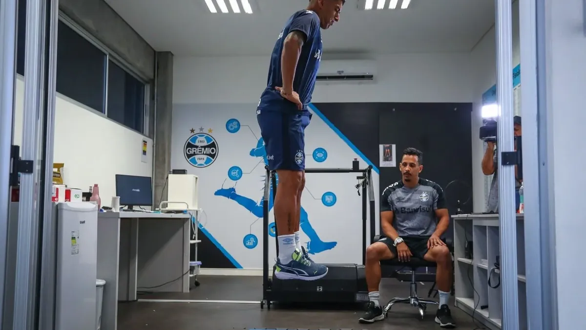 Preparador físico de Gremio contó en qué estado llegó Luis Suárez y ...