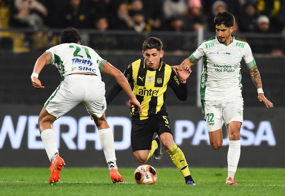 Peñarol 1-0 Plaza Colonia: con la suerte del campeón, el equipo de ...