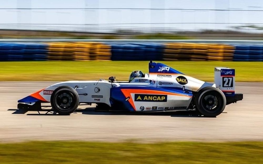 Gastón Irazu, un triunfo enorme que Ilumina al automovilismo uruguayo ...