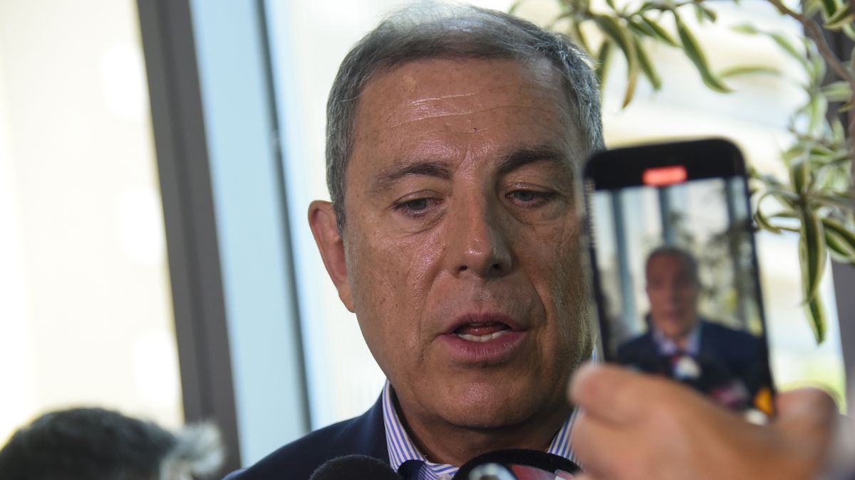 La pulseada por los salarios: Oddone y Castillo discuten las pautas ...