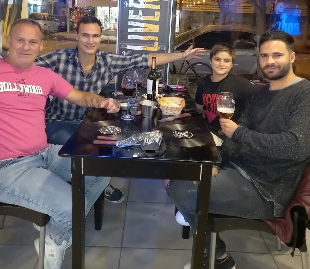 Le dijo que no a Nacional y los hinchas de Cerro lo hacen llorar; la ...