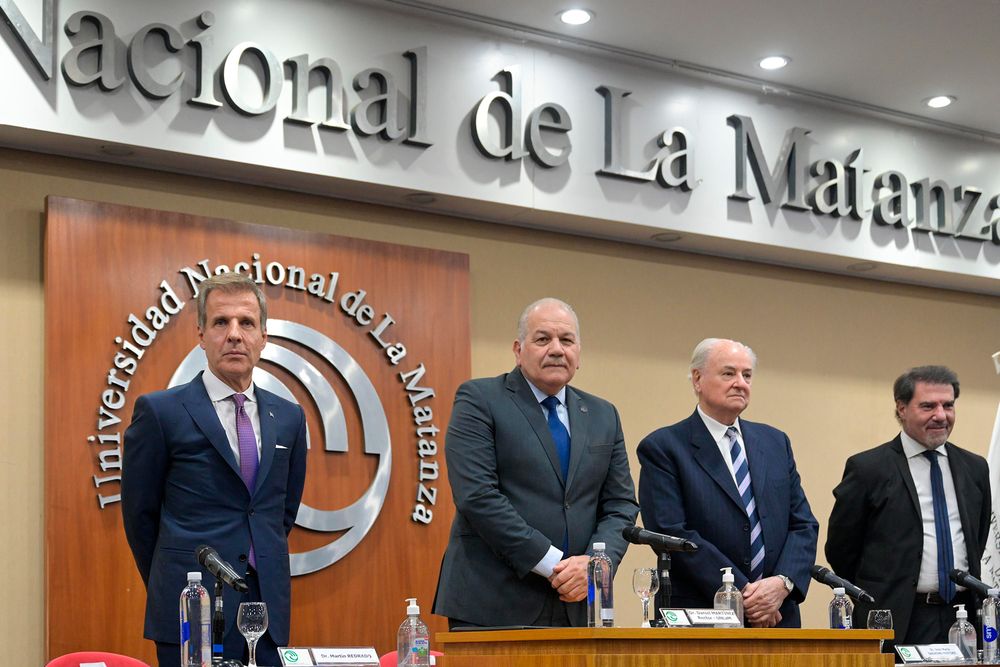 Martín Redrado recibió un doctorado honoris causa de la Universidad ...