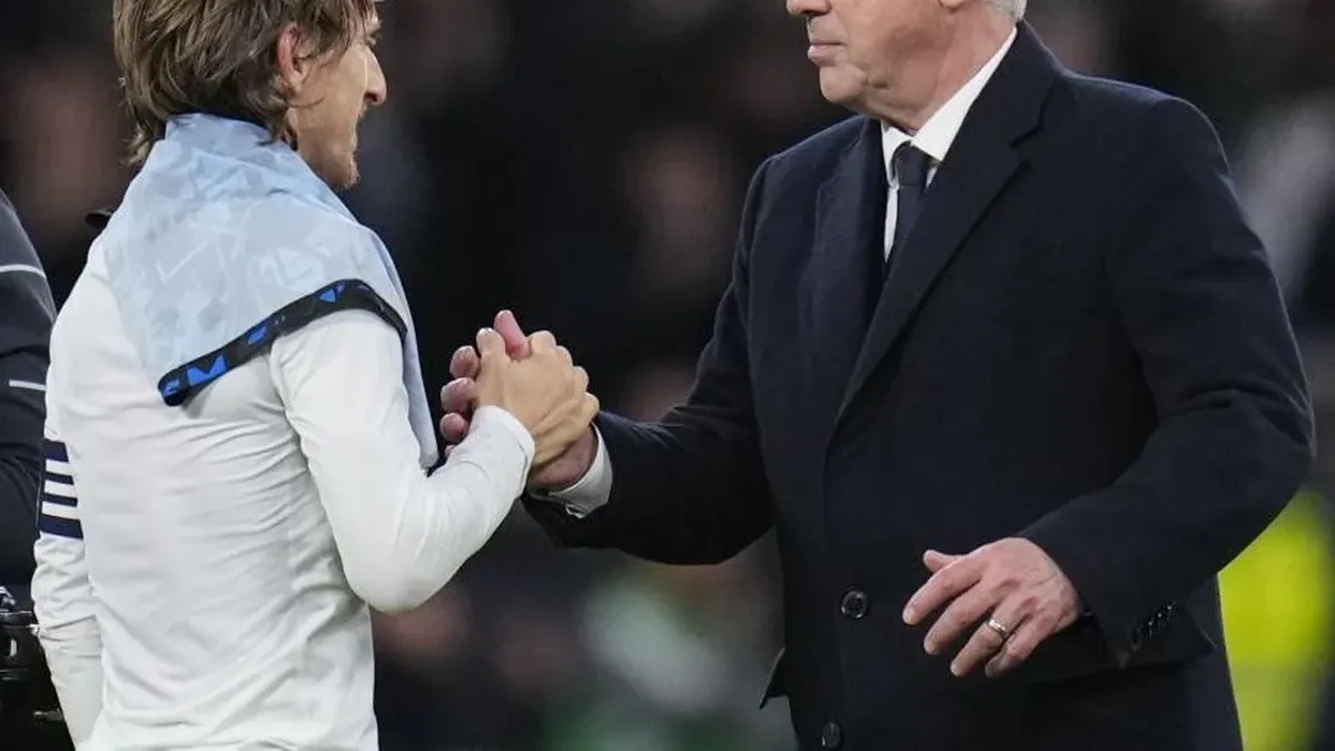 Ancelotti: Modric muestra que es muy complicado dejarle en el banquillo