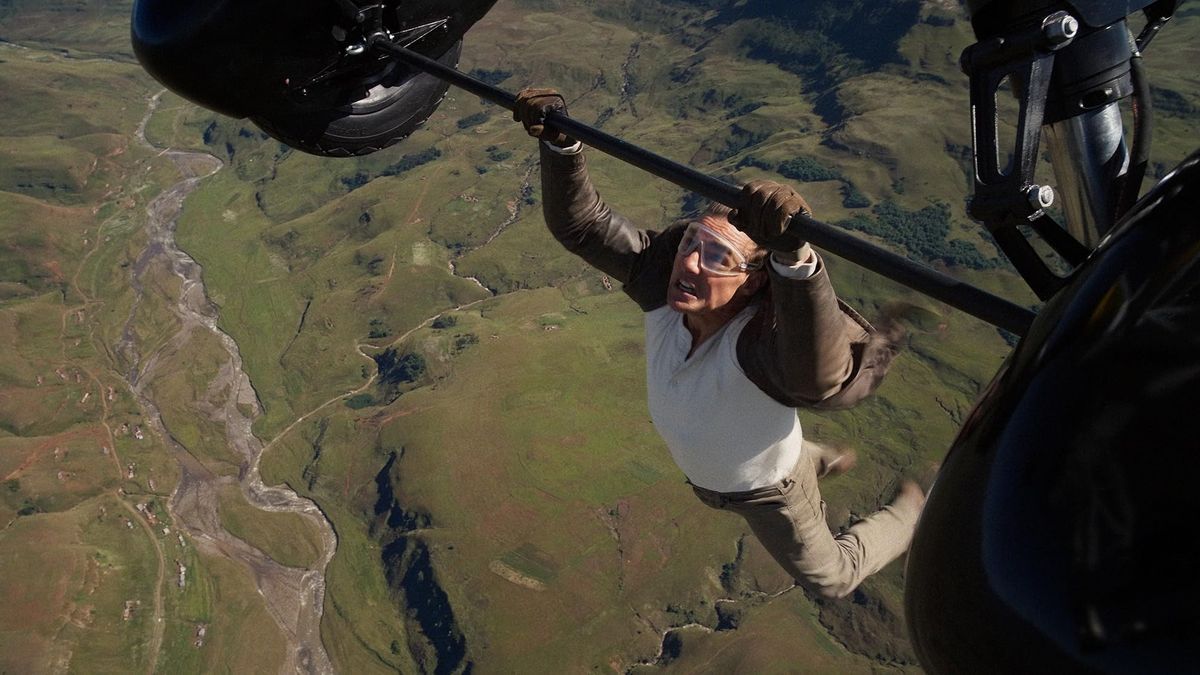 Tom Cruise se cuelga de un avión para salvar al mundo (y al cine): la ...