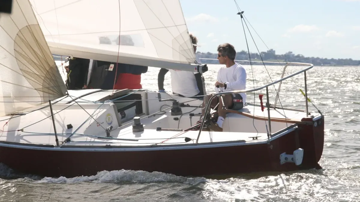 El furor mundial del J24