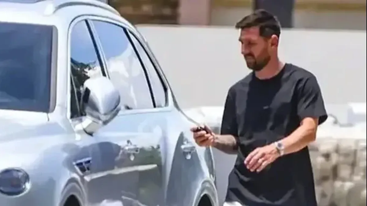 El lujoso auto que eligió Lionel Messi para recorrer las calles de ...