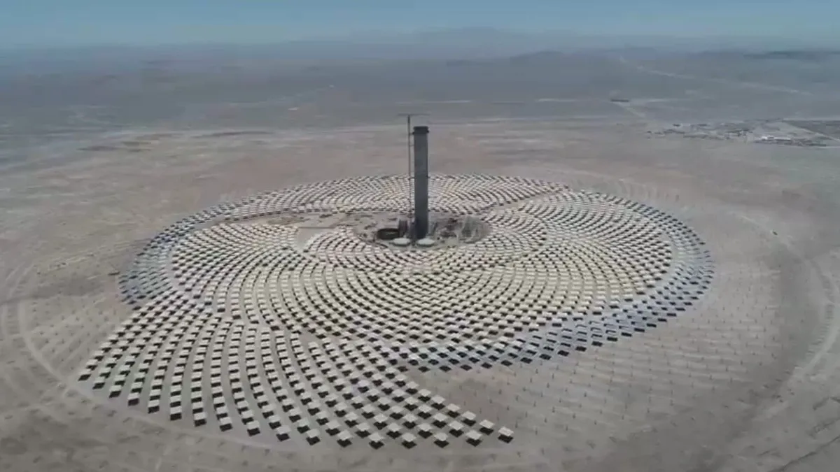 Cómo funciona la primera planta termosolar de Latinoamérica