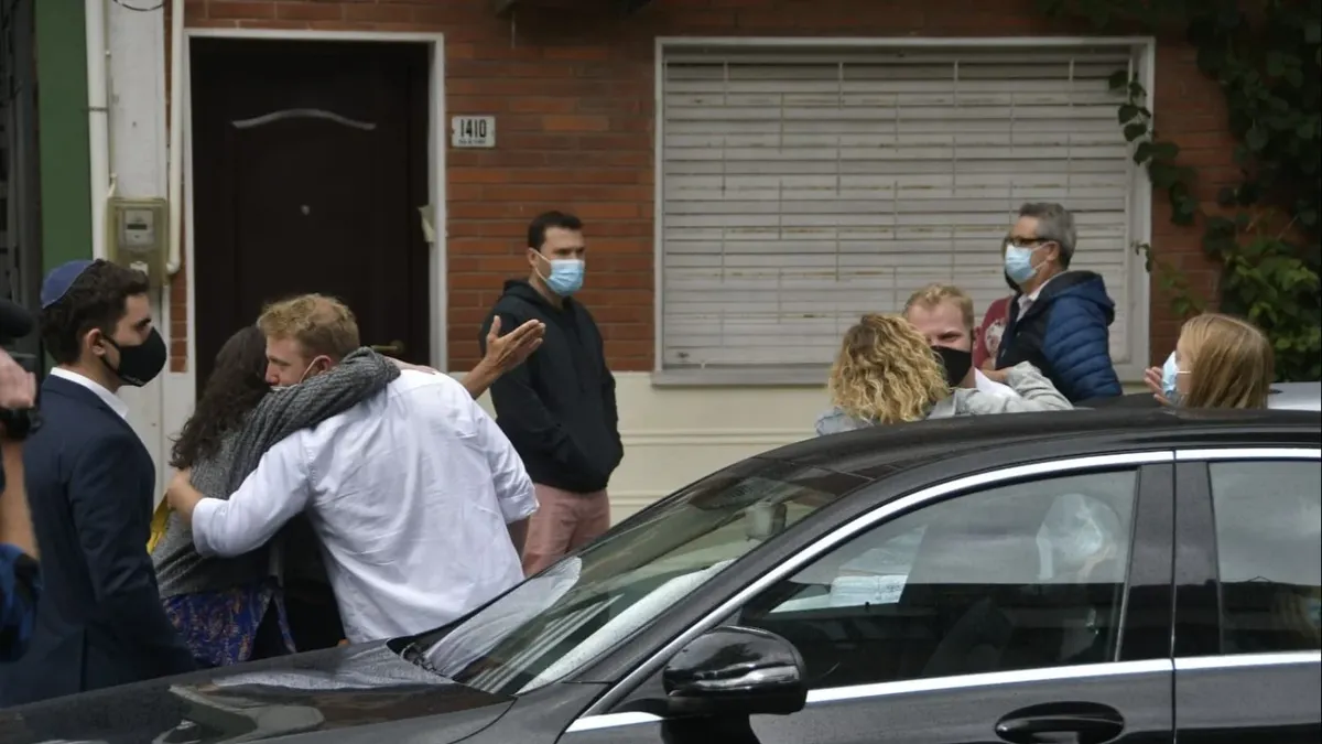 Alberto Sonsol: así fue la despedida pública del relator por las calles ...