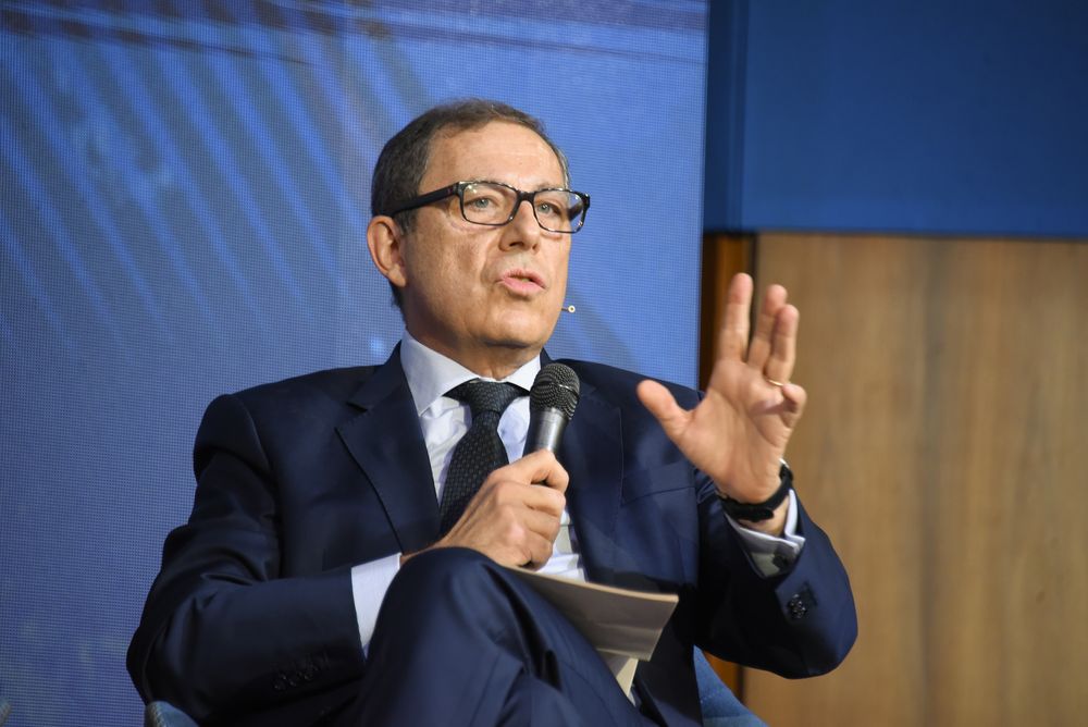 Impuestos y jubilaciones: los planes del próximo ministro de Economía ...