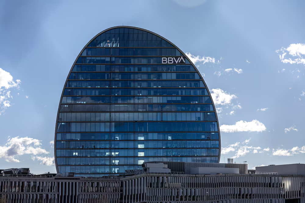 Abierto el plazo de aceptación de la OPA de BBVA al Sabadell tras más de año y medio desde su ...