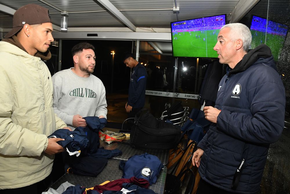 Academia FC, el equipo que quiere sorprender a Luis Suárez y Lionel ...