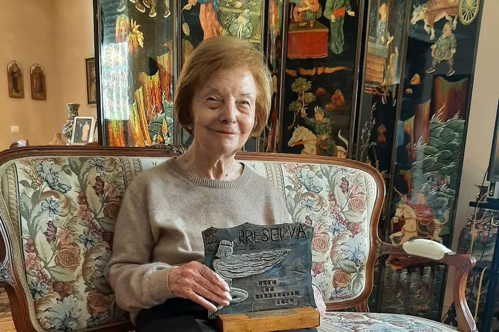 Reaparición pública de Isabel Perón: las fotos con Victoria Villarruel ...