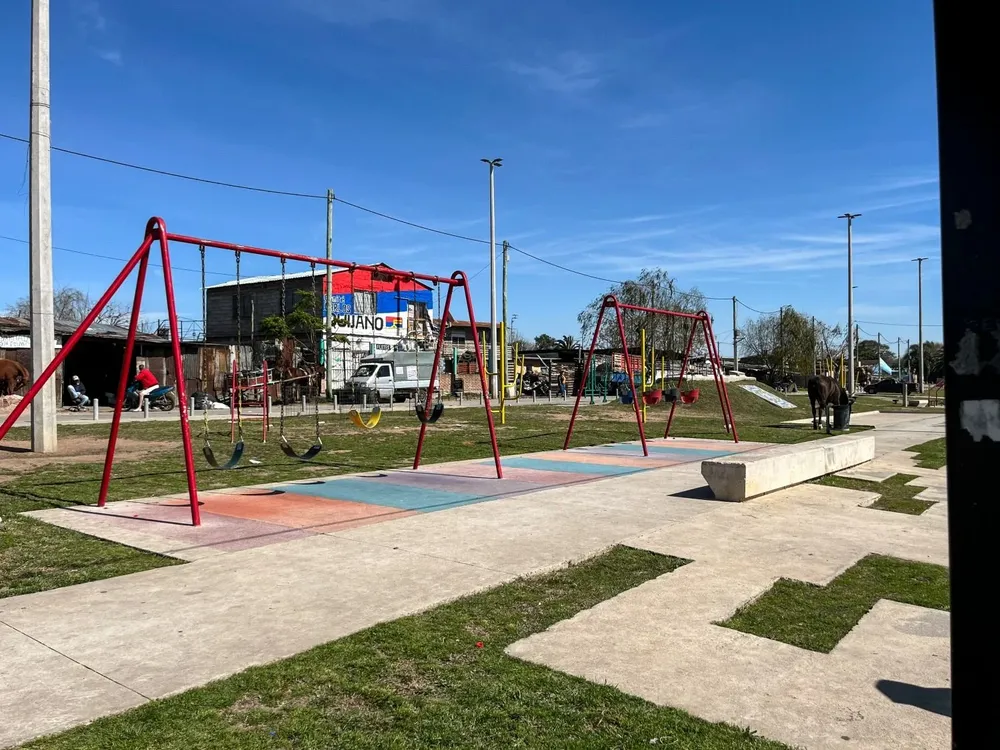 Asesinaron a un hombre de 41 años en una plaza del barrio Marconi
