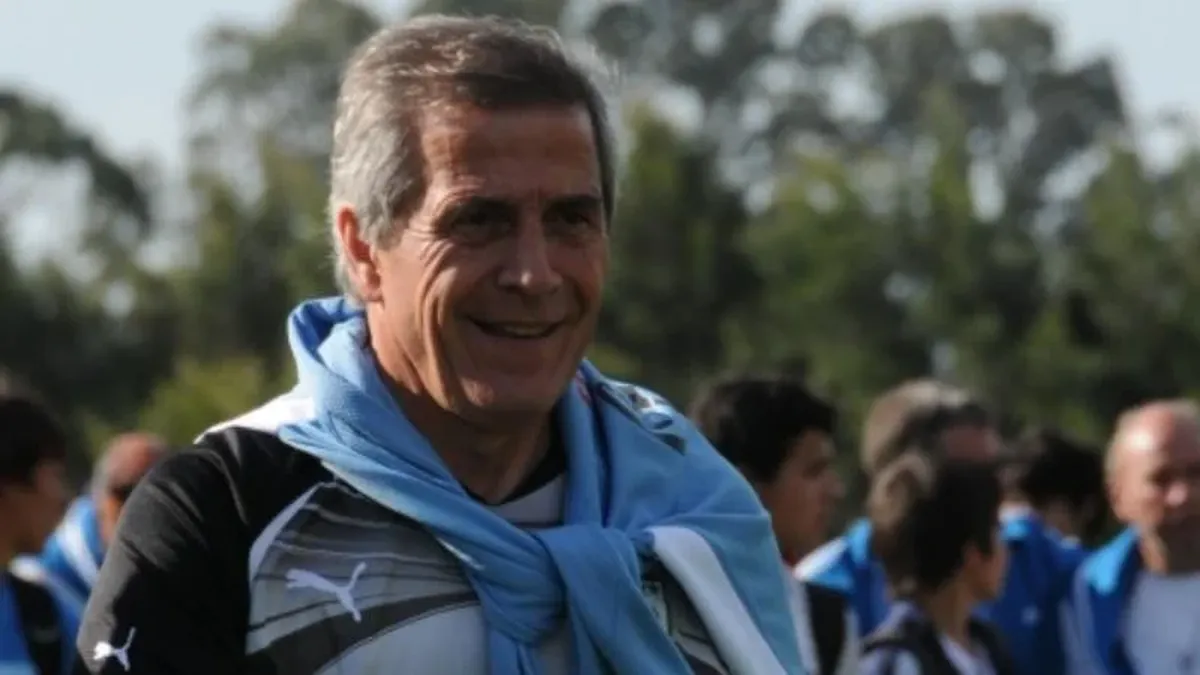 Tabárez se ríe de los problemas