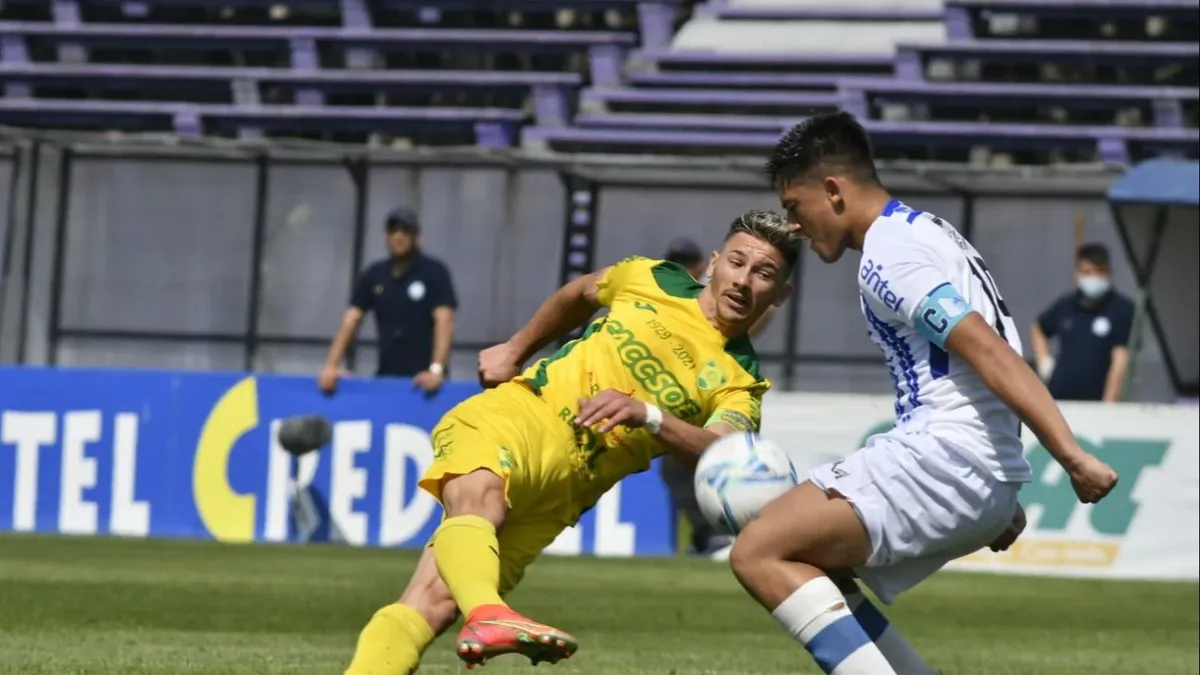 Maxi Silvera se propuso hacer 11 goles, metió 21 y fue el mejor ...