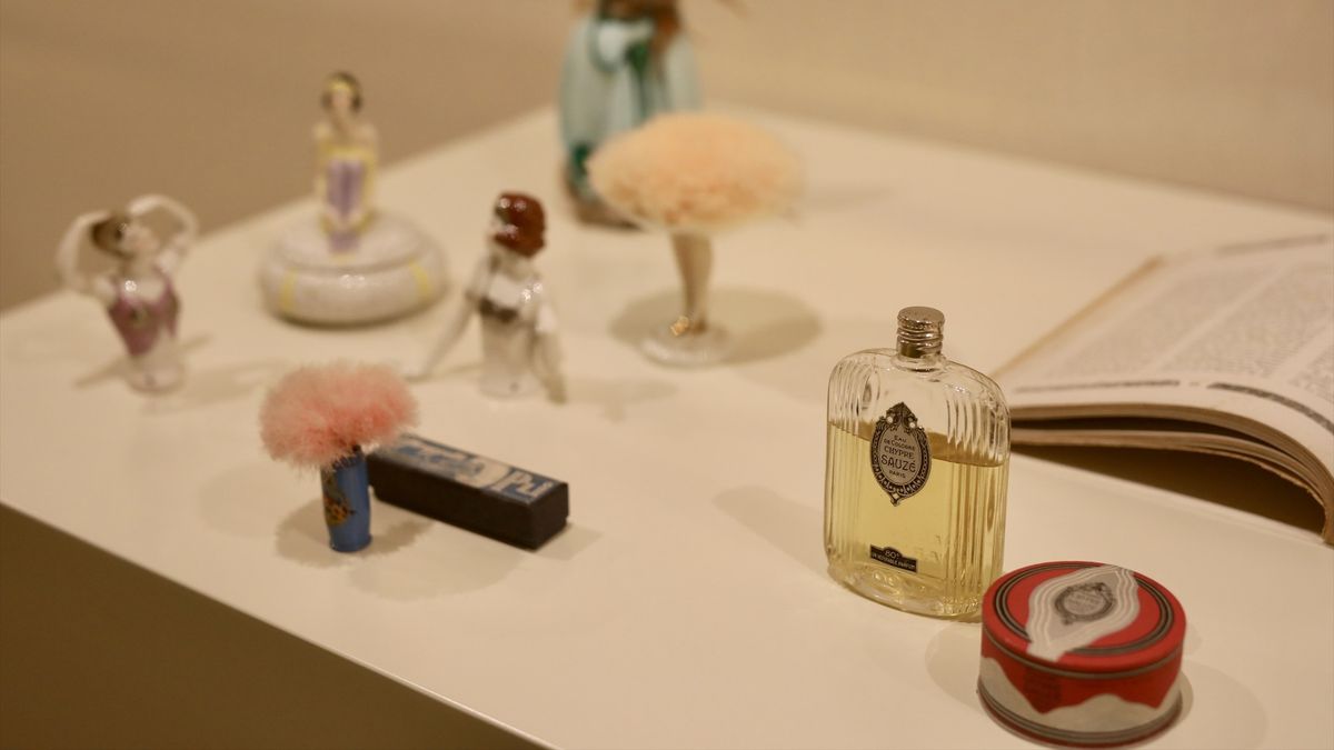 El perfume en tiempo de Balenciaga, nueva muestra en su museo en el ...