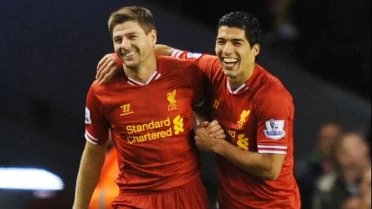 Gerrard habló de Suárez y dijo que fue el mejor futbolista con el que jugó
