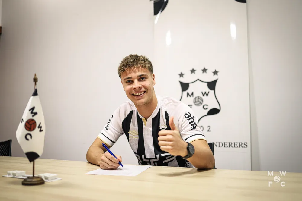 El otro anuncio de Suárez: la joya juvenil que sorprendió al pasar de ...