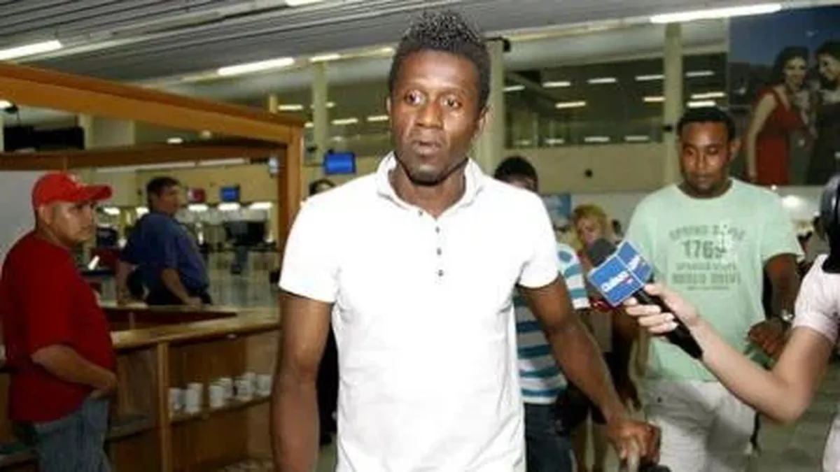 Se acerca Edgard Álvarez