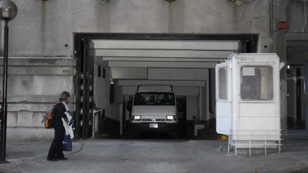 Milvana, Mariana, la cocaína y una de policías y bandidos