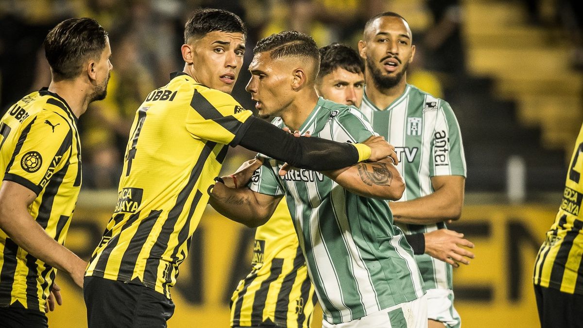 Con suplentes, Peñarol logró un magro empate contra Racing en su ...