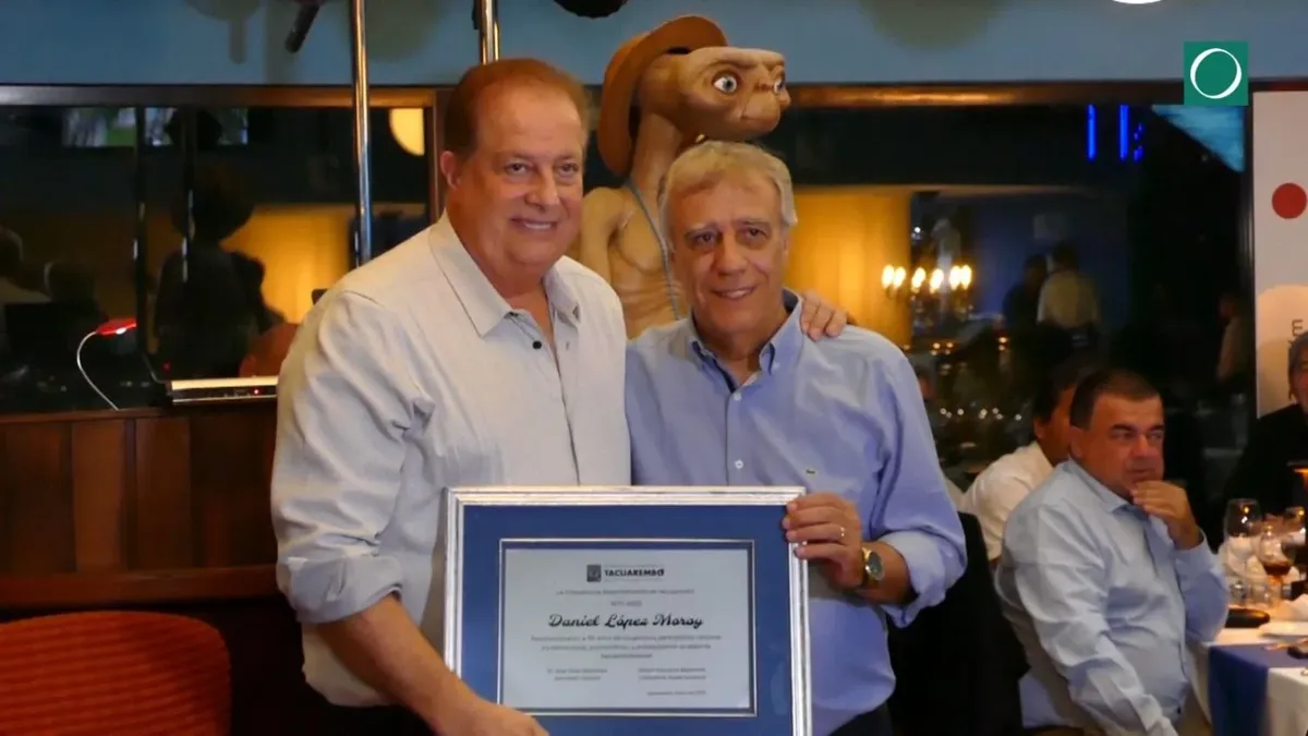 Distinguen en Punta del Este al periodista Daniel el Gamo López Moroy