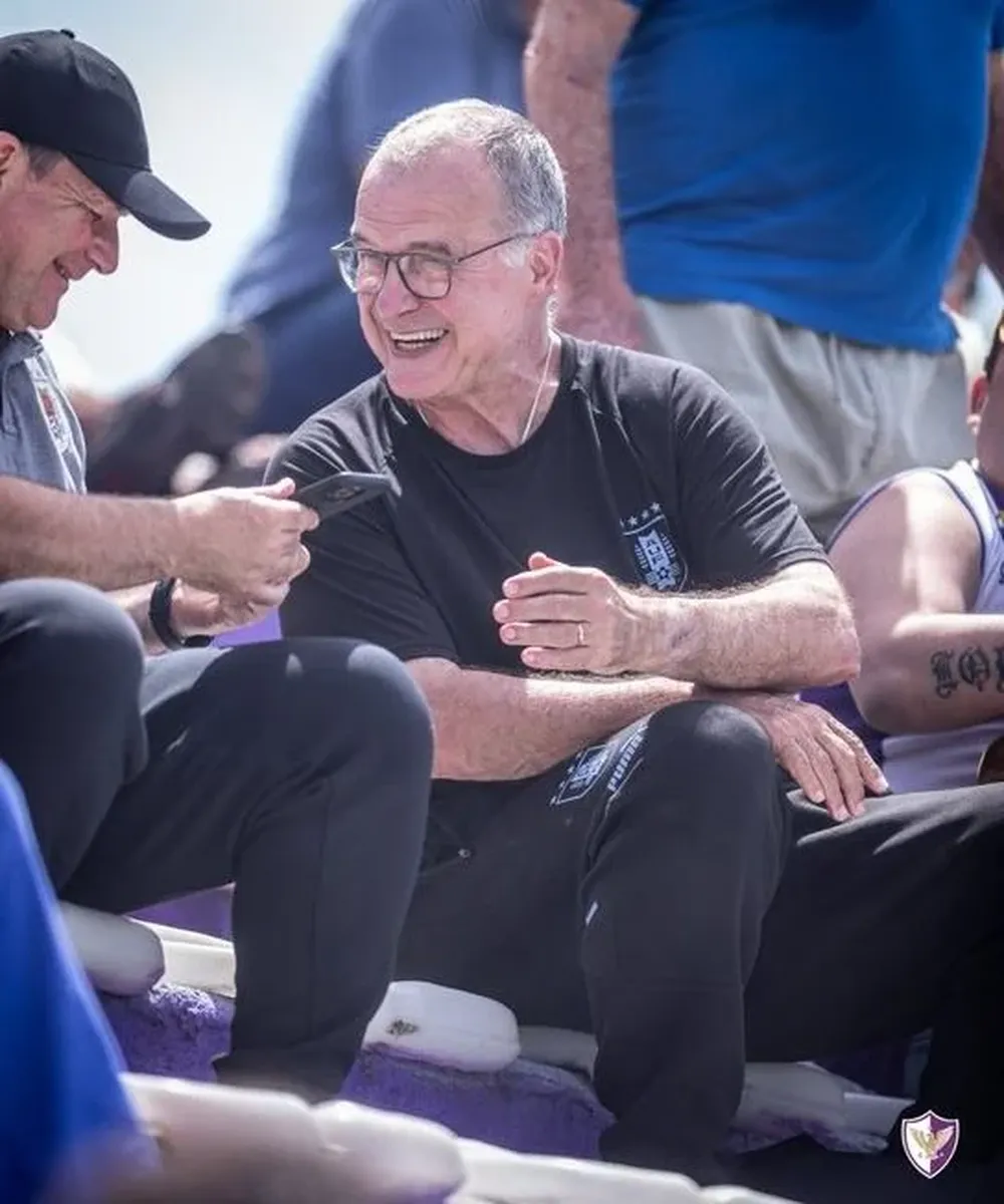 El técnico de la selección uruguaya, Marcelo Bielsa, volvió al Capurro ...