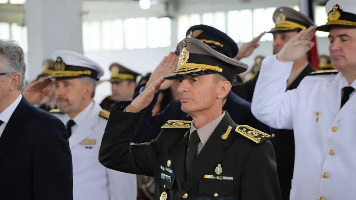 ¿Quién es José González, el nuevo comandante en jefe del Ejército?