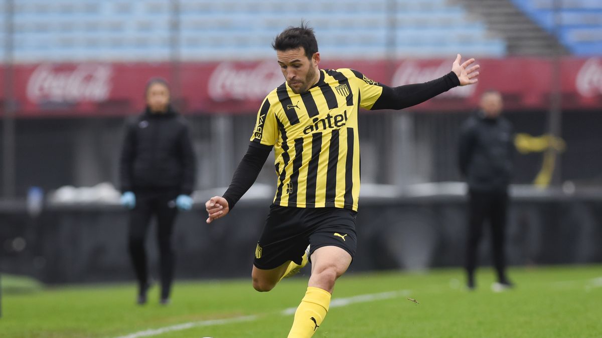 Camilo Mayada, del me hubiera gustado ser más importante en Peñarol al ...