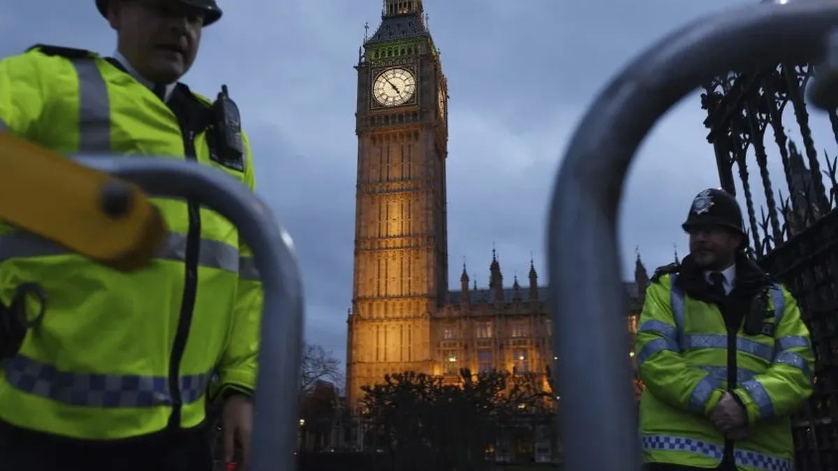 Miles de personas protestaron contra la policía por la muerte de un rapero