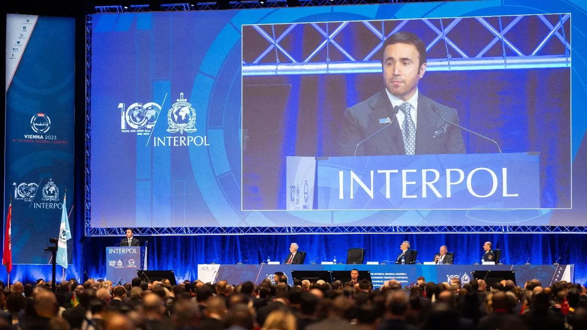 Con 196 policías asociadas de todo el mundo, Interpol cumple un siglo