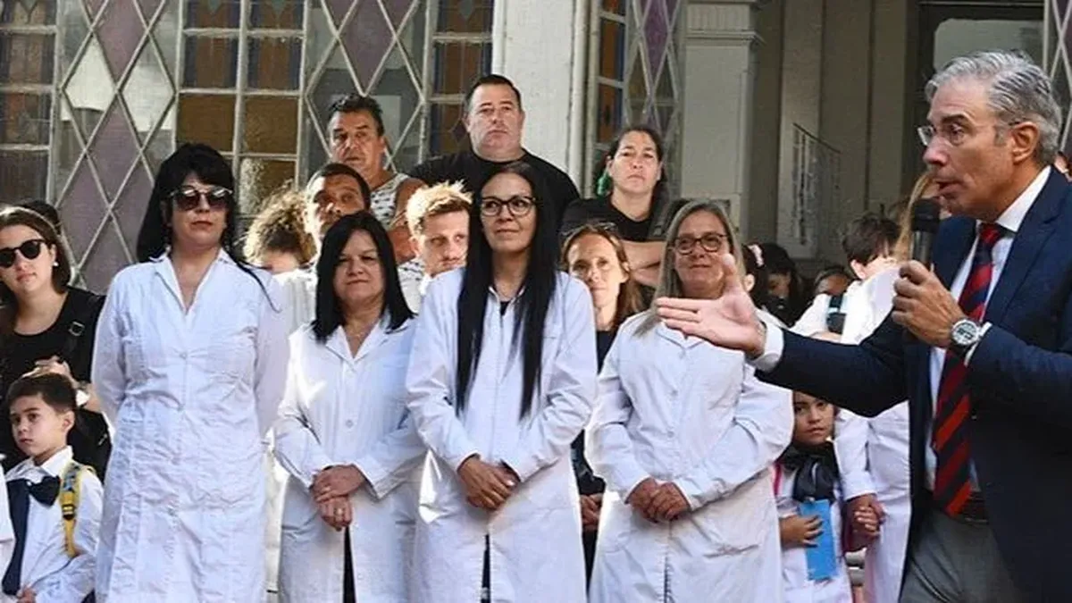 Robert Silva tras comienzo de clases: El inicio catastrófico que ...