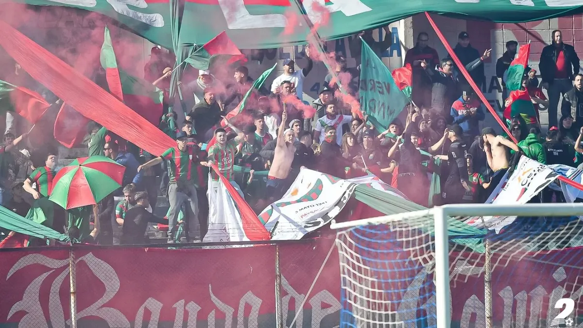El árbitro suspendió Rampla-Progreso porque los hinchas picapiedras no ...