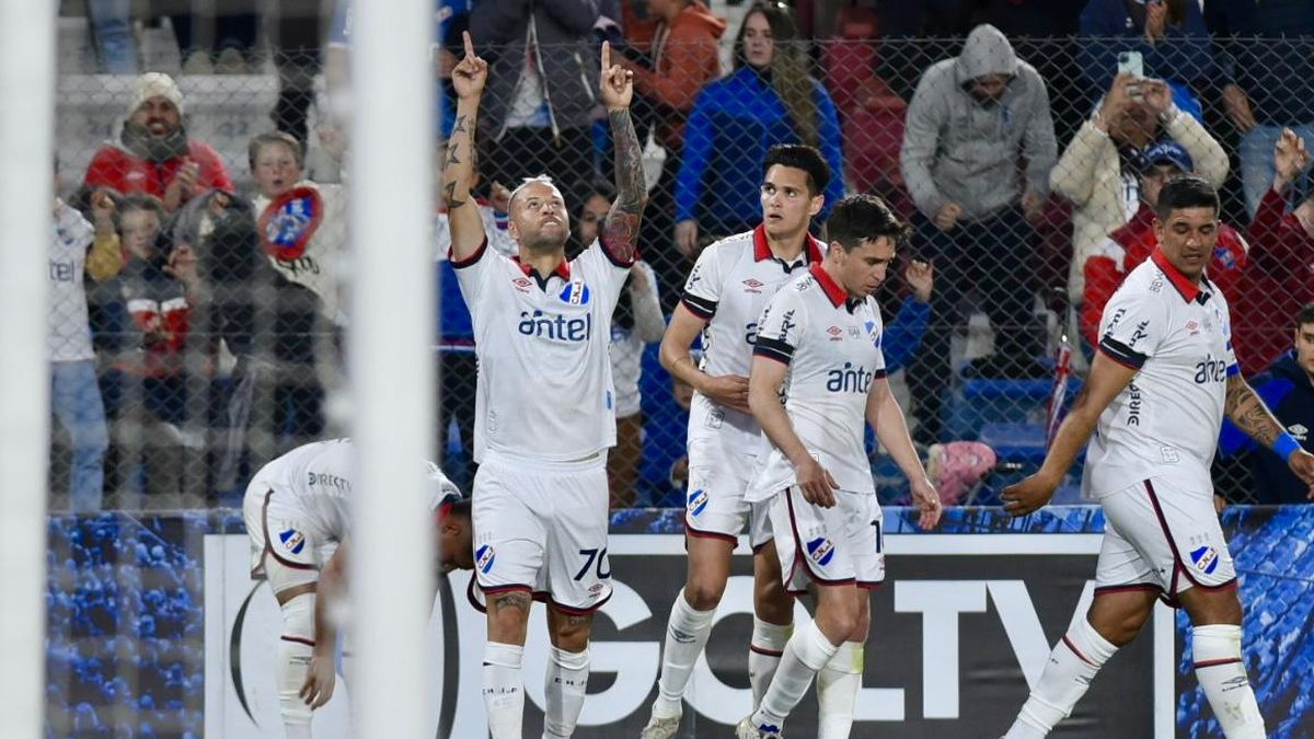 Nacional derrotó 1-0 a Liverpool con gol del Diente López en la vuelta ...