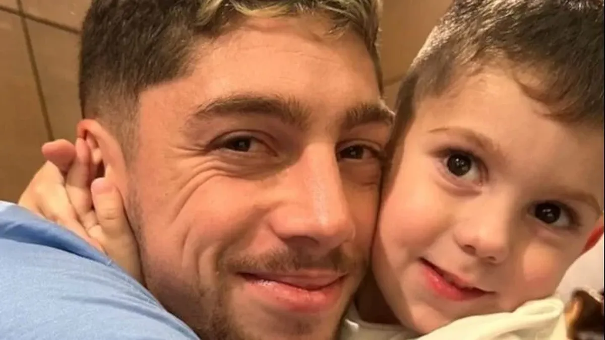 Mina Bonino llegó a Doha y compartió el abrazo de Valverde y Benicio